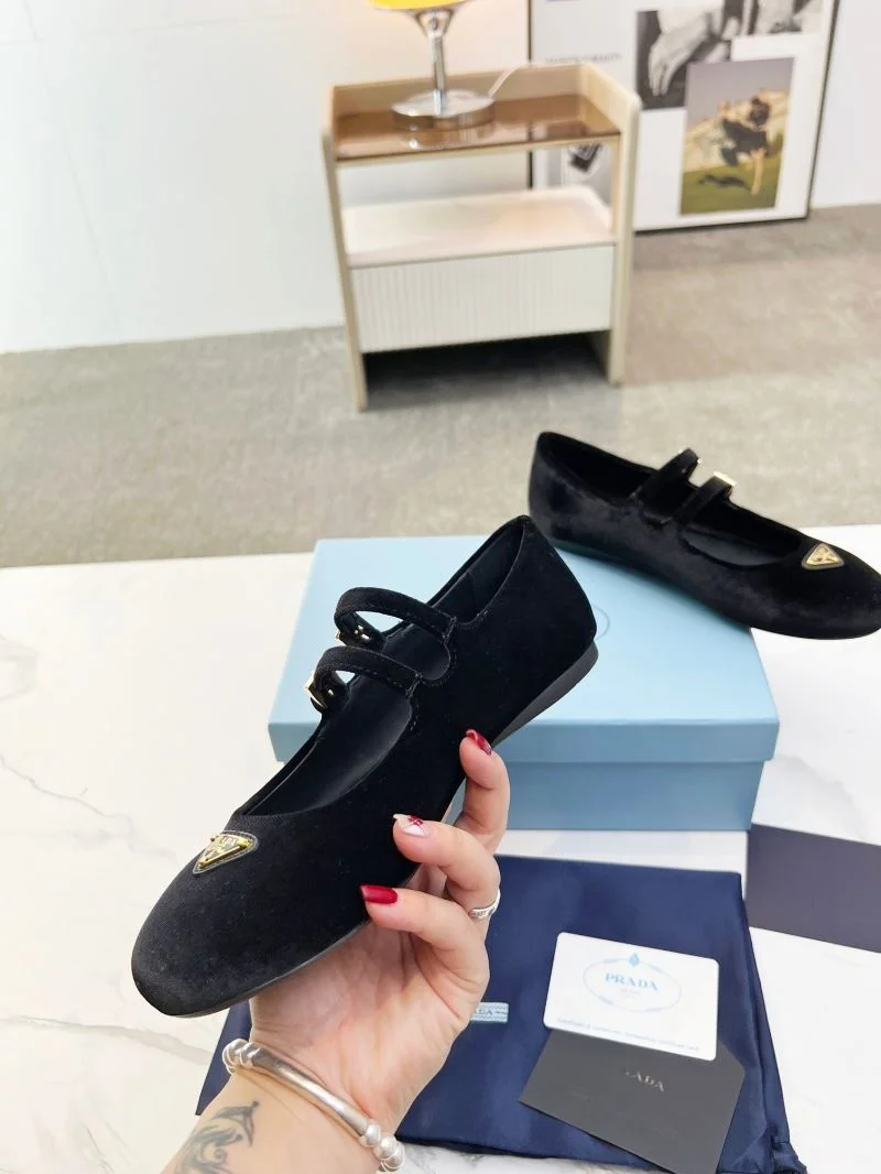 High accuracy Prada Low Shoes
