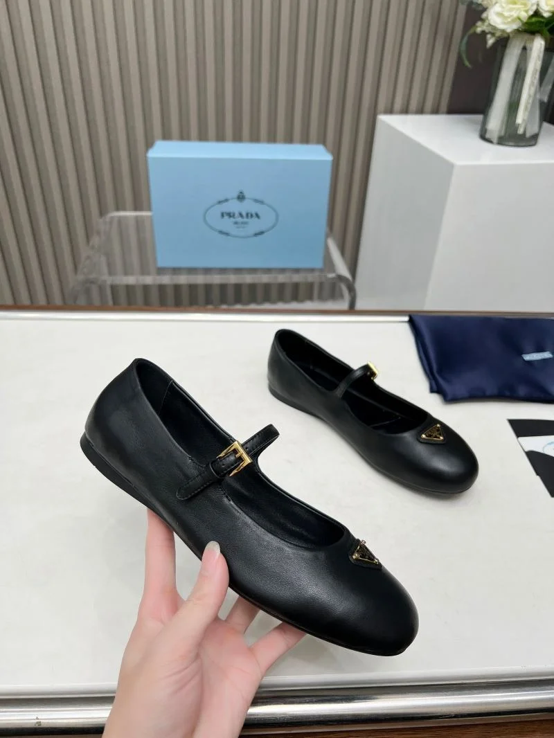 Inexpensive Prada Low Shoes