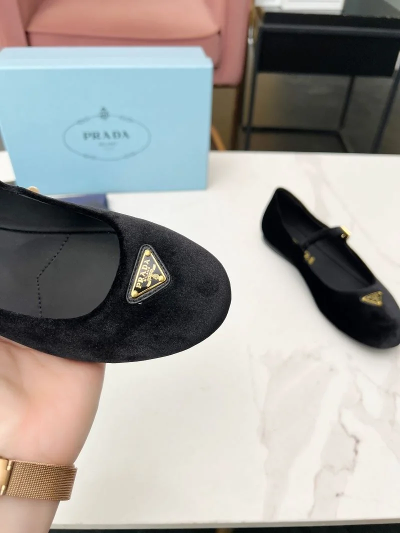 High accuracy Prada Low Shoes