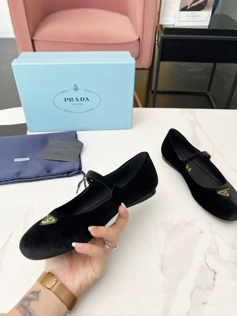 High accuracy Prada Low Shoes