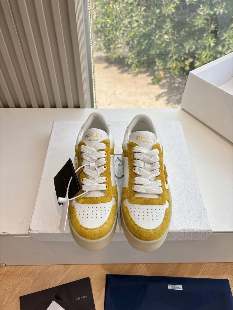 Top match Prada Low Shoes