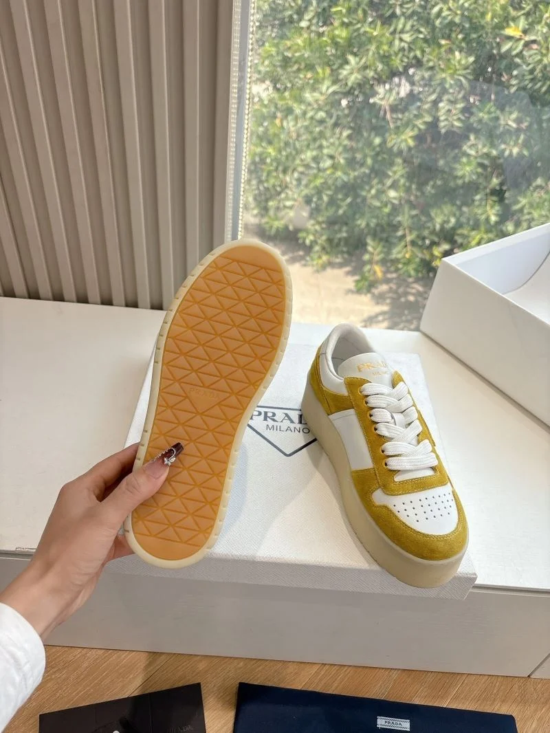 Top match Prada Low Shoes