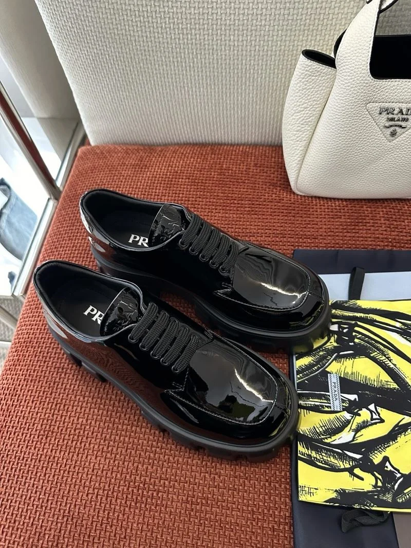 Value-priced Prada Low Shoes