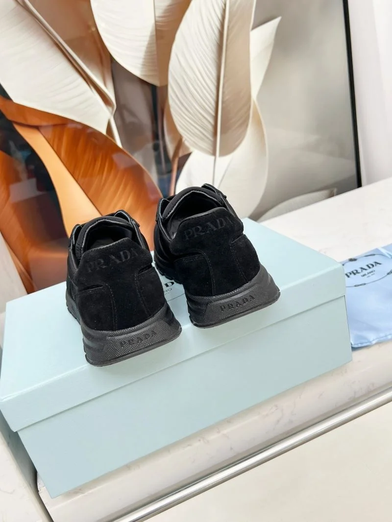 Top mirror Prada Low Shoes