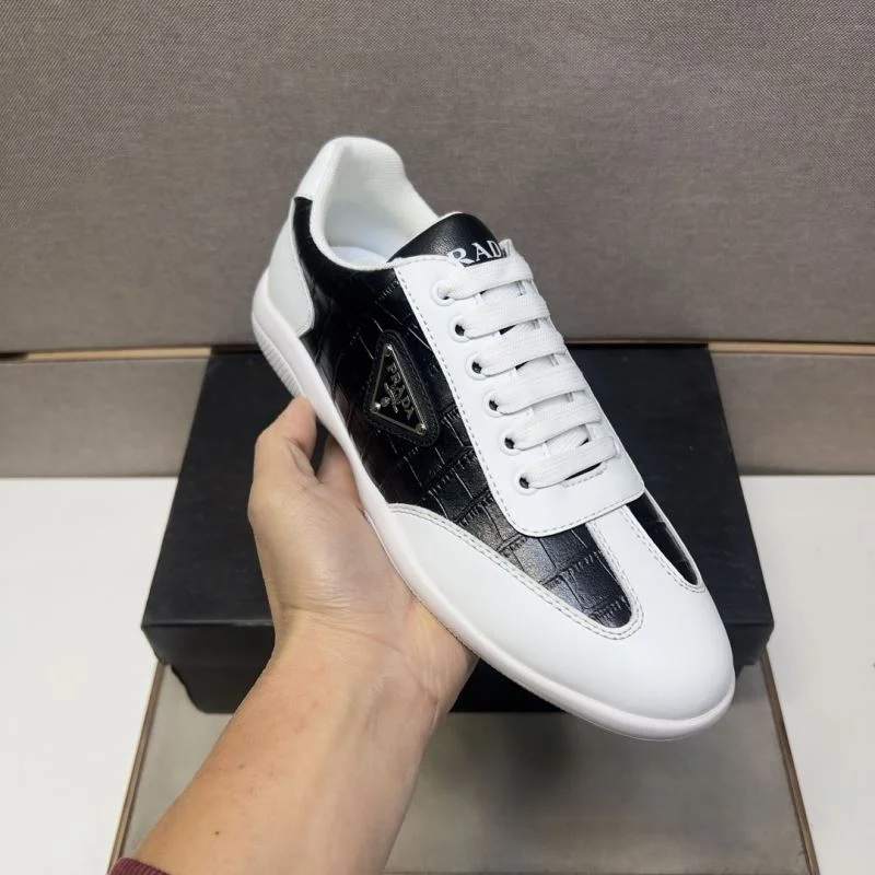 High accuracy Prada Low Shoes