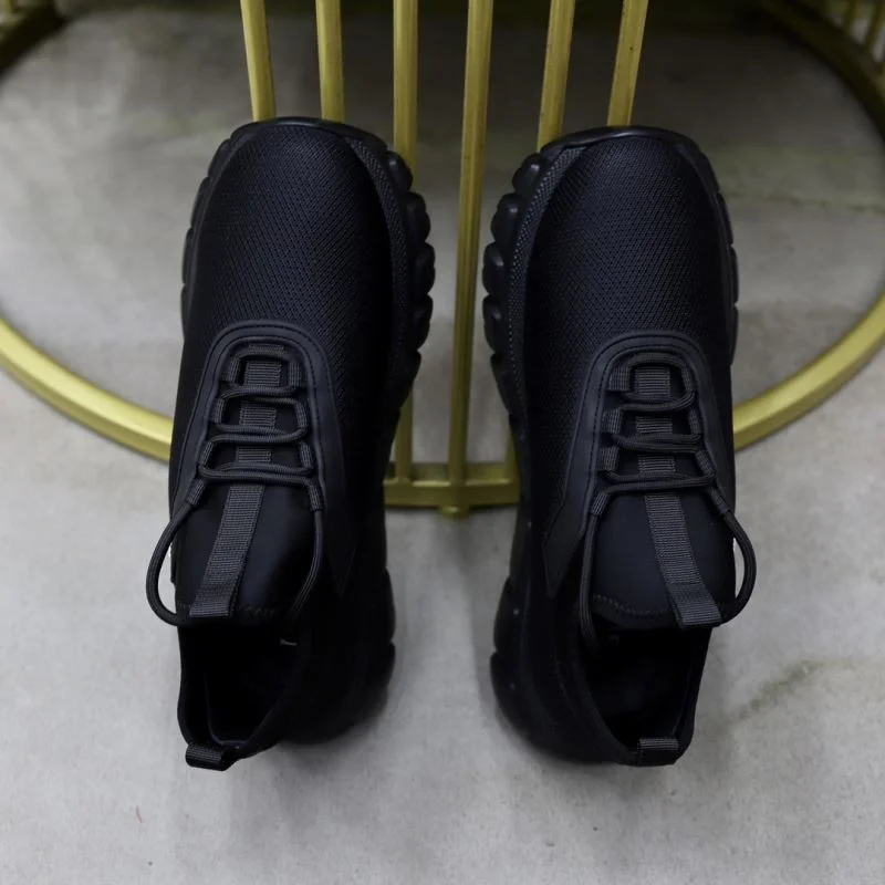 Accurate model Prada Low Shoes