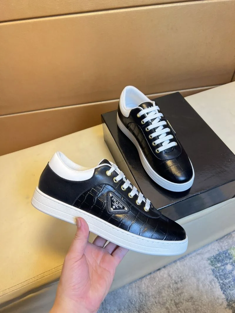 Exact replica Prada Low Shoes