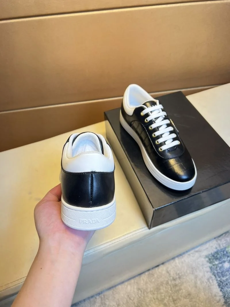 Exact replica Prada Low Shoes