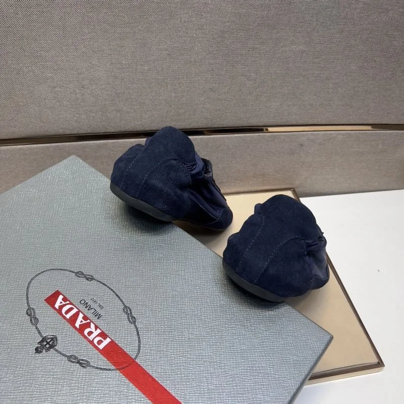 Bargain Prada Low Shoes