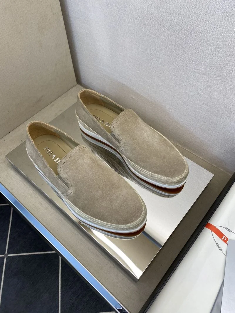 Exact replica Prada Low Shoes