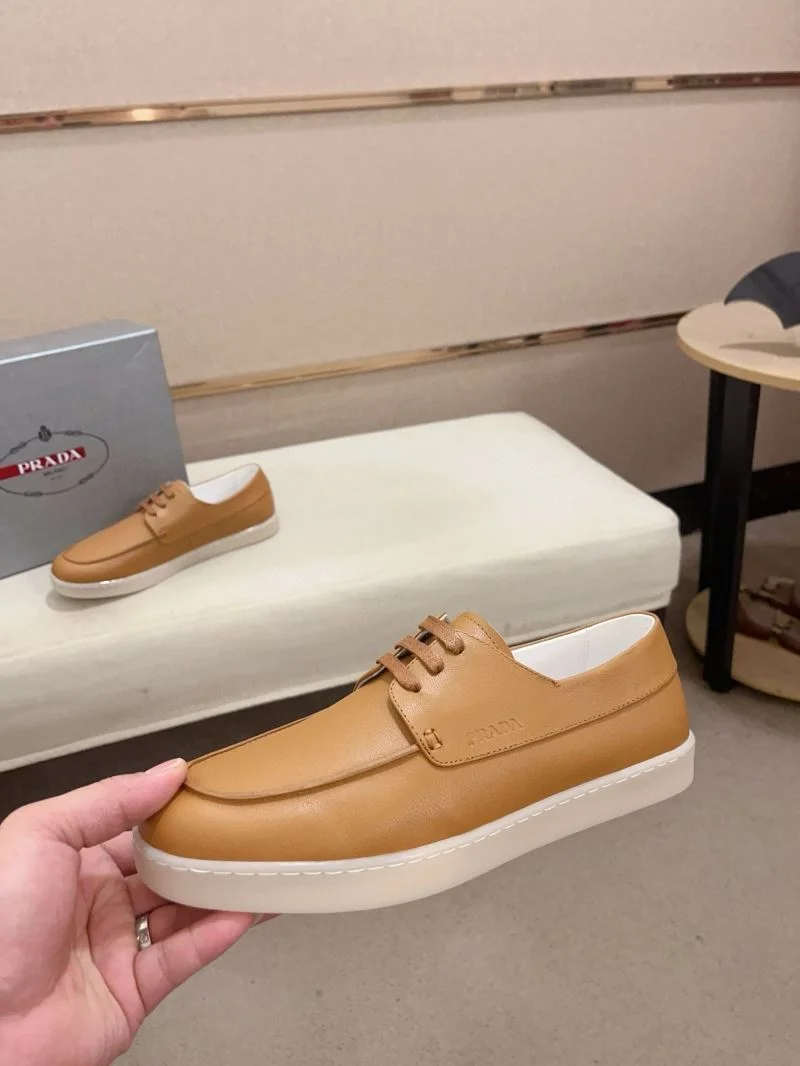 Top mirror Prada Low Shoes