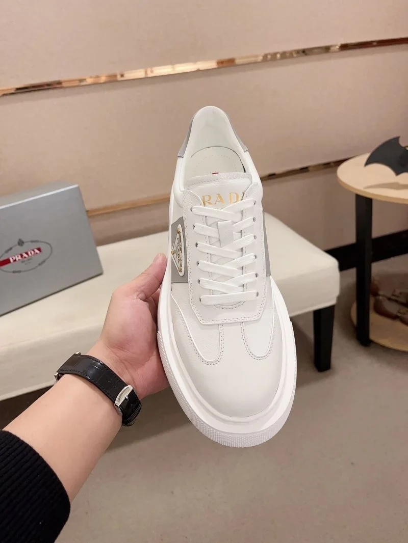 Exact replica Prada Low Shoes