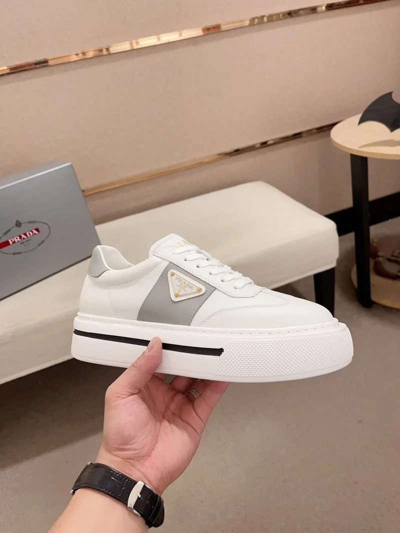 Exact replica Prada Low Shoes