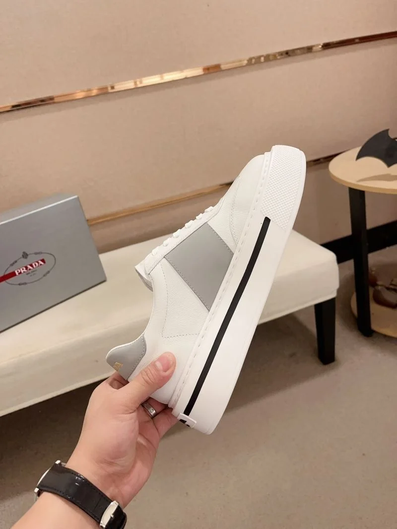 Exact replica Prada Low Shoes