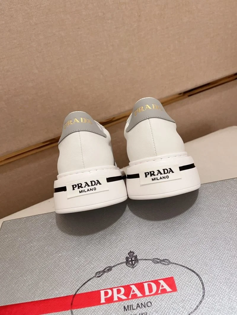 Exact replica Prada Low Shoes