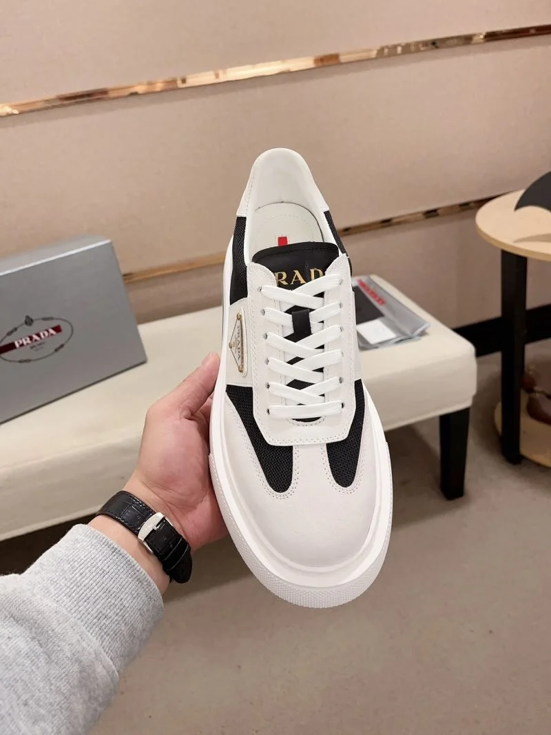 High fidelity Prada Low Shoes