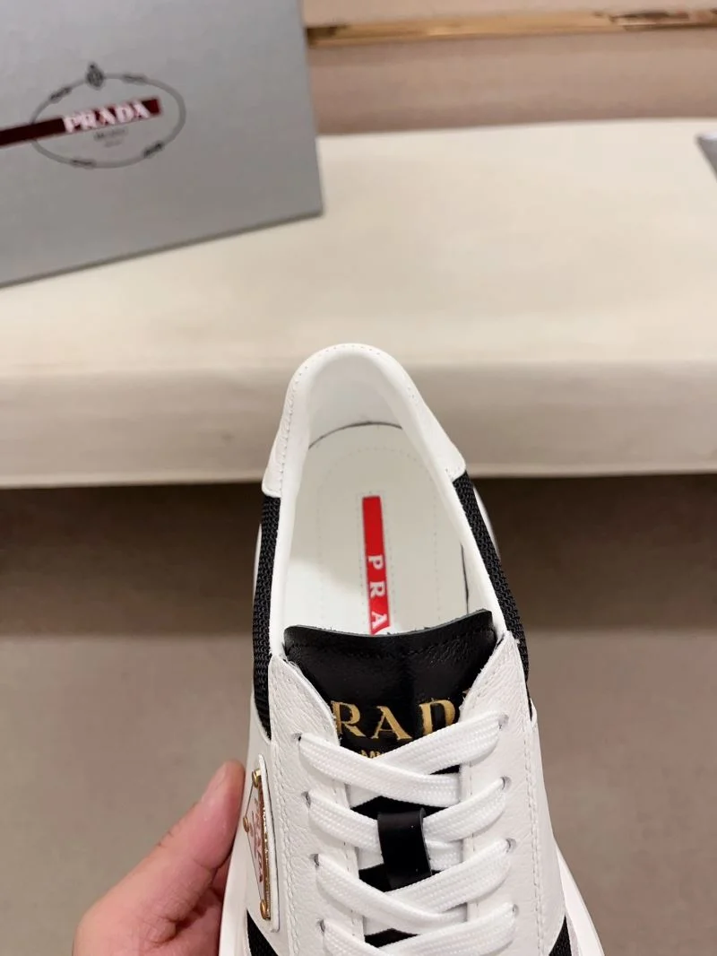 High fidelity Prada Low Shoes