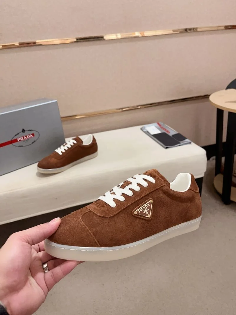 Top match Prada Low Shoes