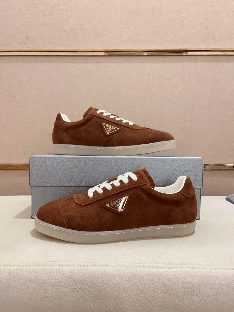 Top match Prada Low Shoes