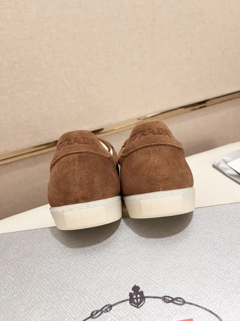 Top match Prada Low Shoes