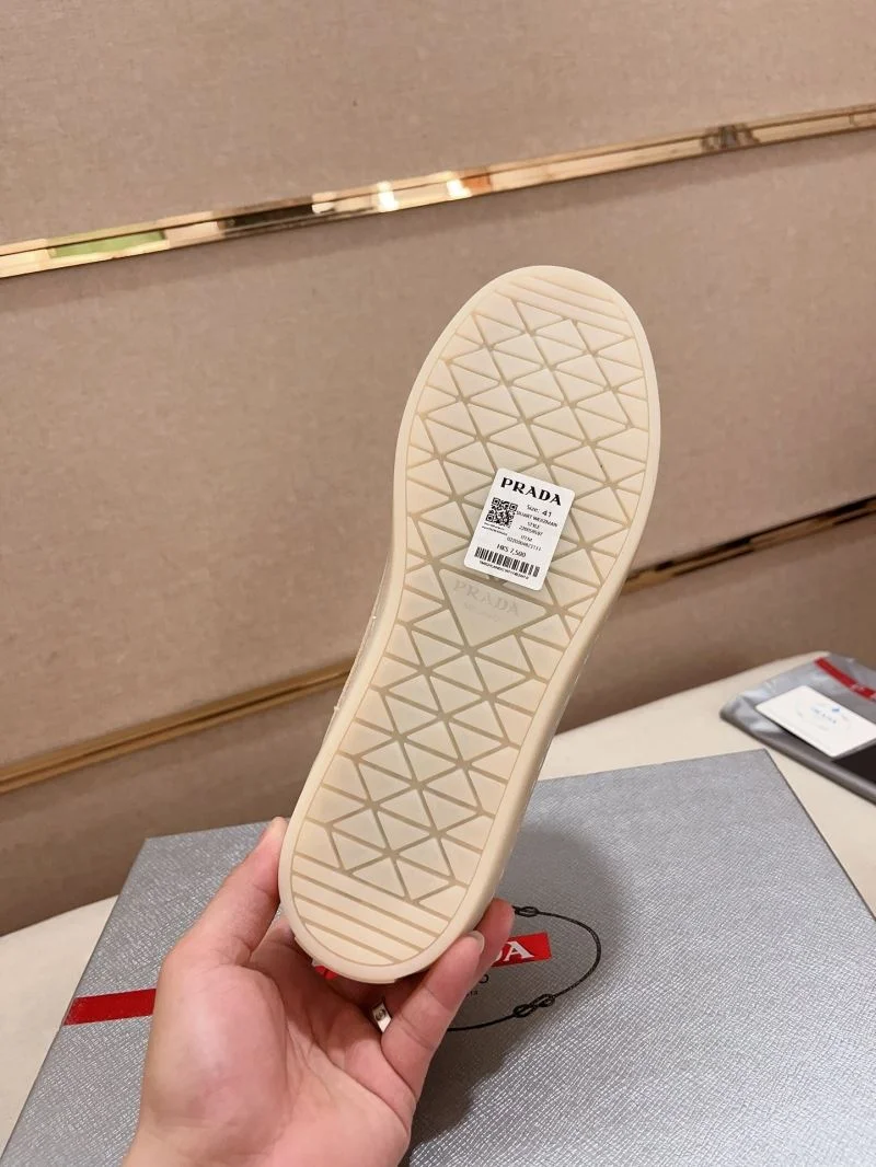 Mirror quality Prada Low Shoes
