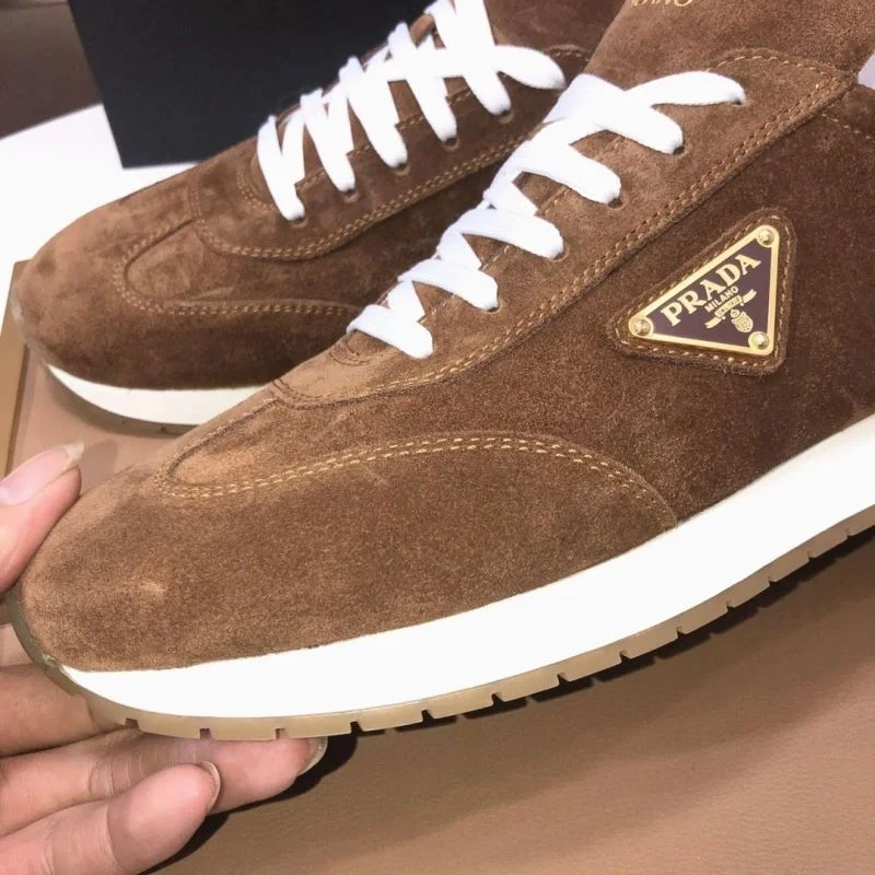 High fidelity Prada Low Shoes