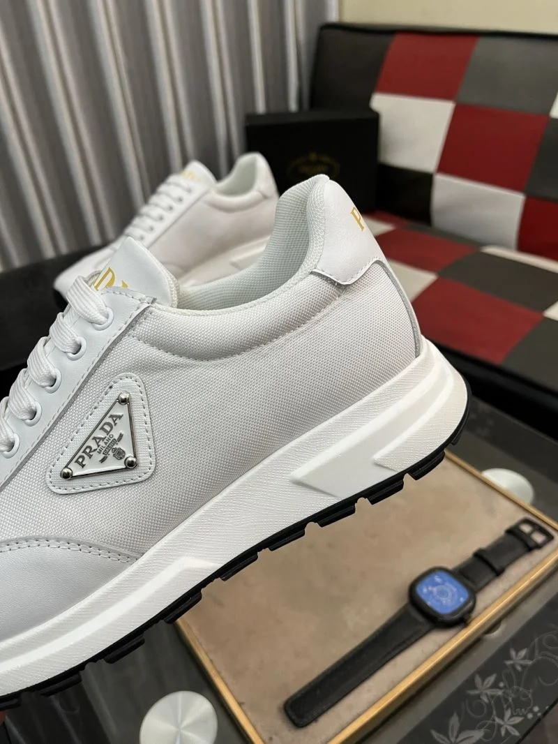 Top match Prada Low Shoes