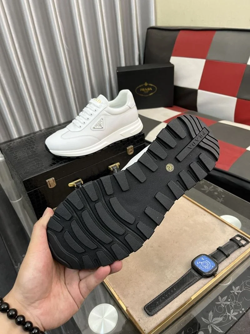 Top match Prada Low Shoes