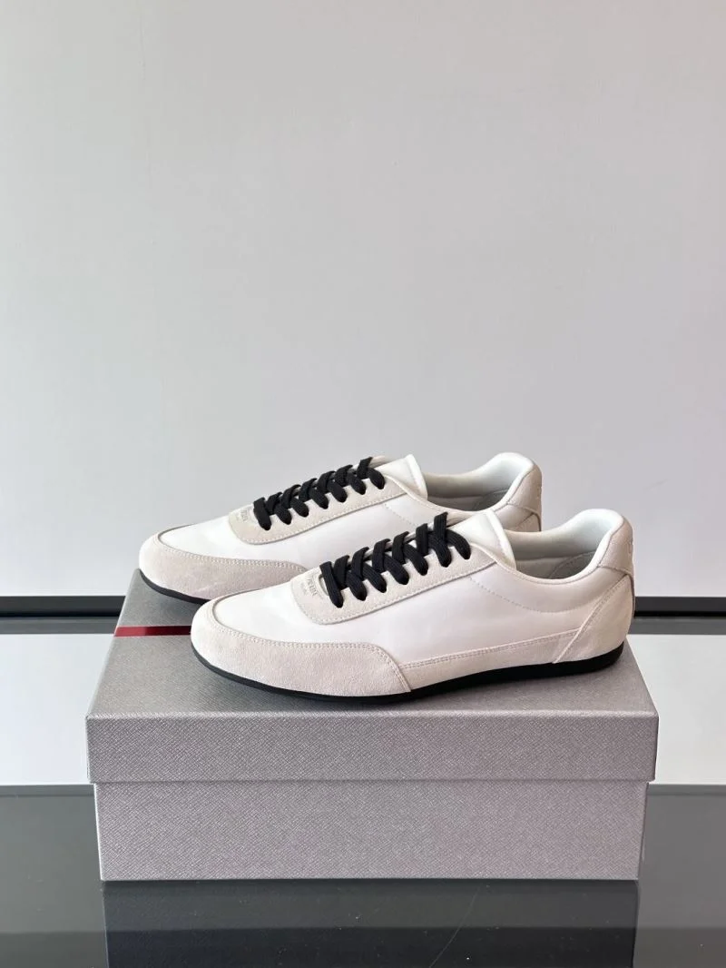 High fidelity Prada Low Shoes