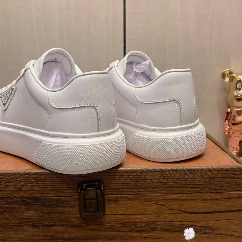 Mirror quality Prada Low Shoes