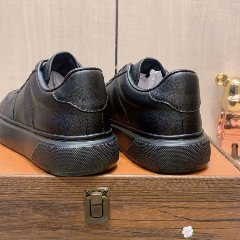 Cut-rate Prada Low Shoes