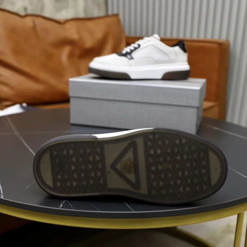High fidelity Prada Low Shoes