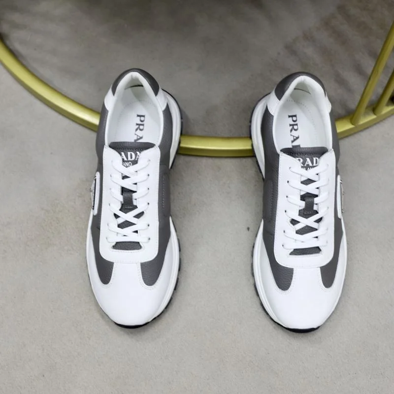 Top match Prada Low Shoes