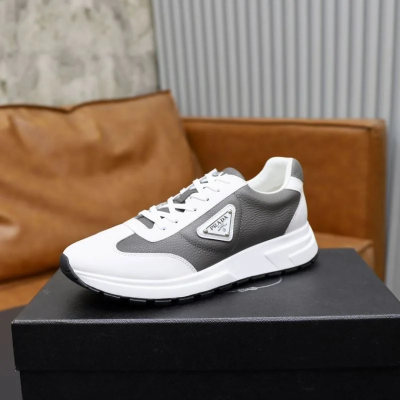 Top match Prada Low Shoes