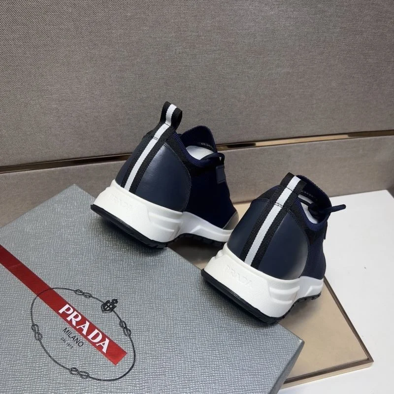 Exact replica Prada Low Shoes