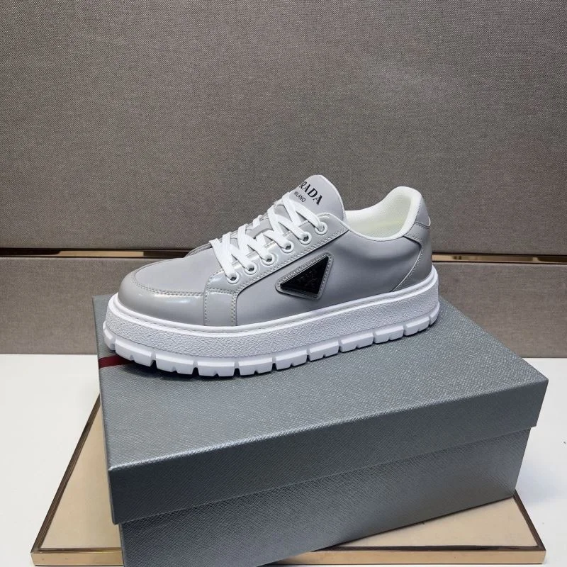 Exact replica Prada Low Shoes