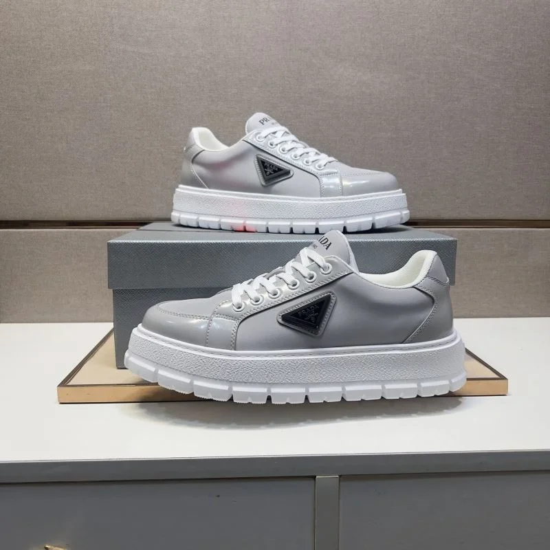 Exact replica Prada Low Shoes