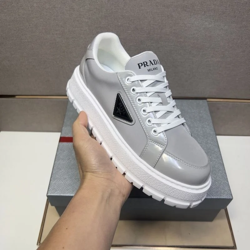 Exact replica Prada Low Shoes