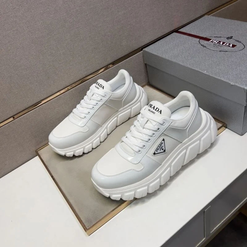 Top match Prada Low Shoes