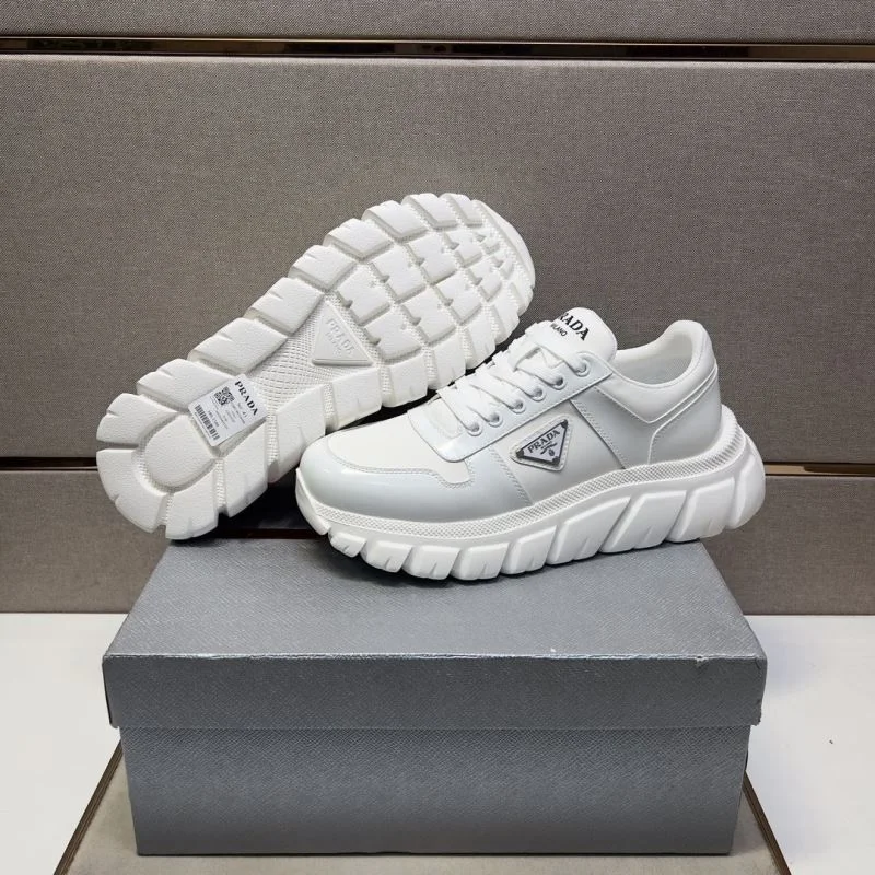 Top match Prada Low Shoes