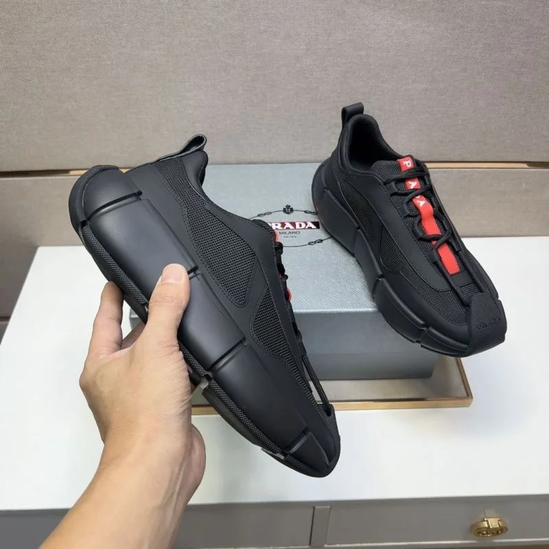 Top match Prada Low Shoes
