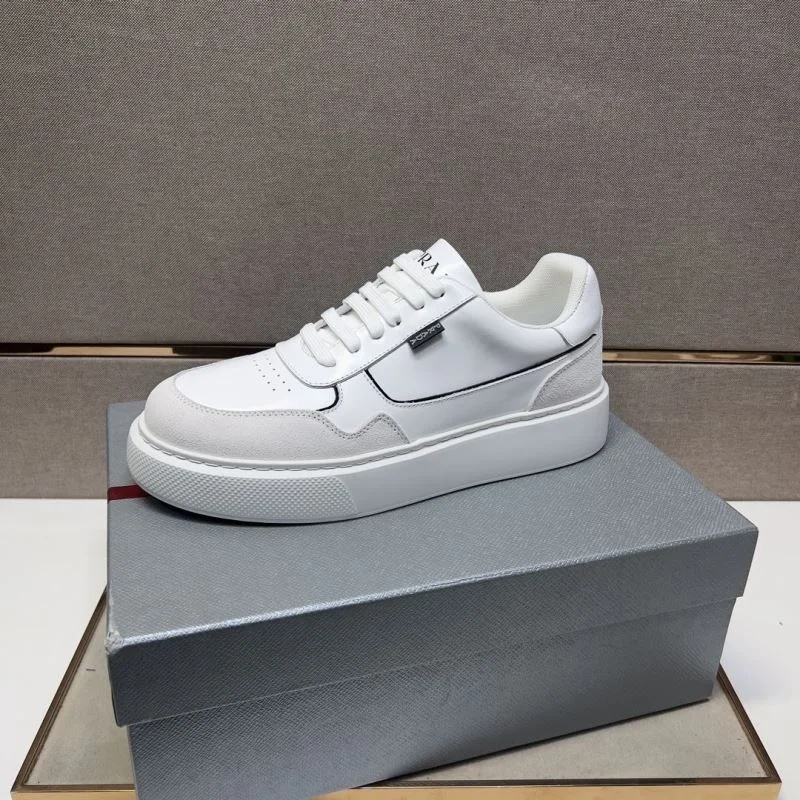 Top mirror Prada Low Shoes