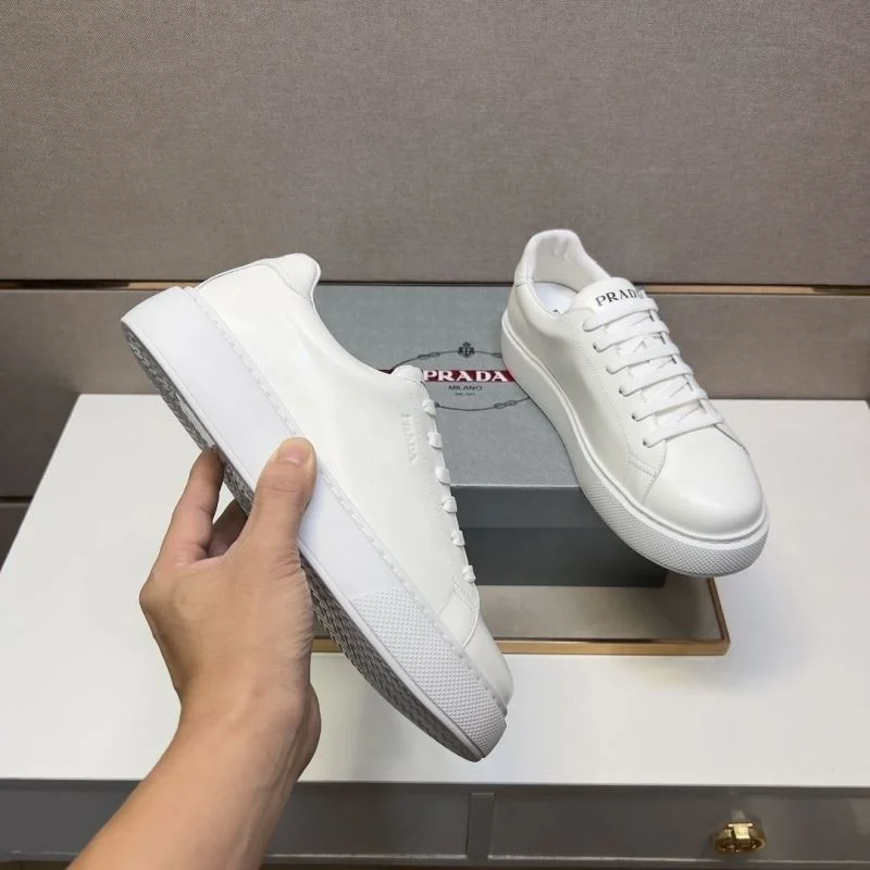 Exact replica Prada Low Shoes
