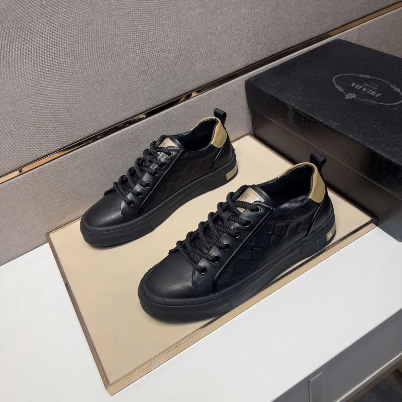 Top mirror Prada Low Shoes