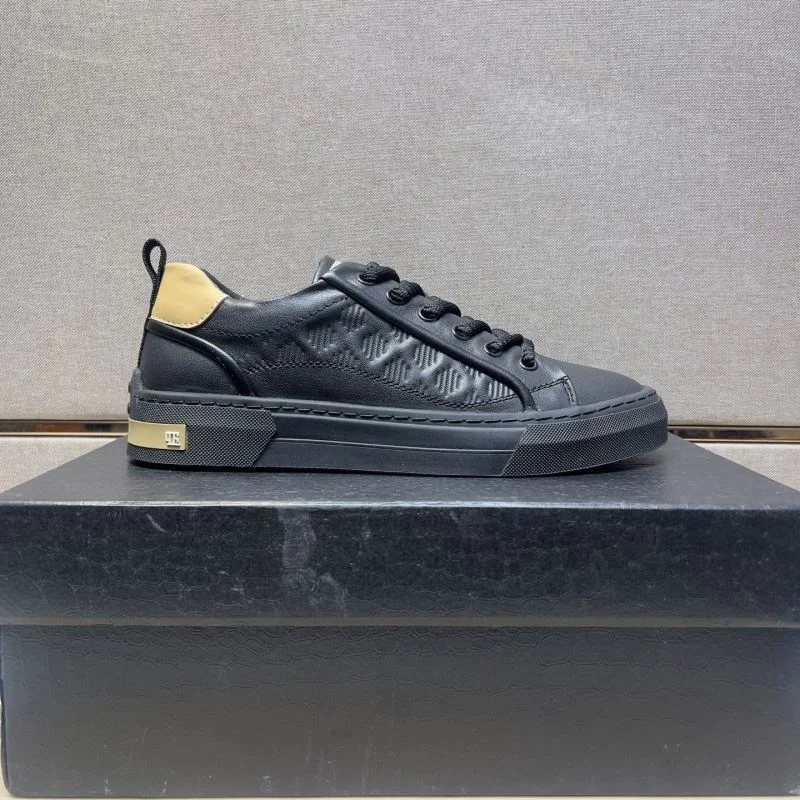 Top mirror Prada Low Shoes