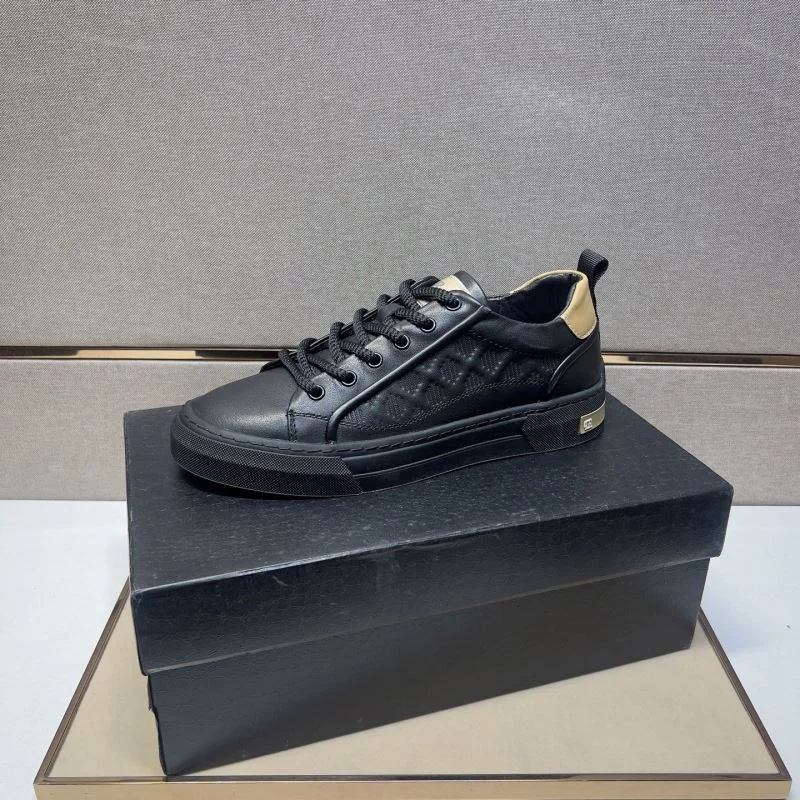 Top mirror Prada Low Shoes