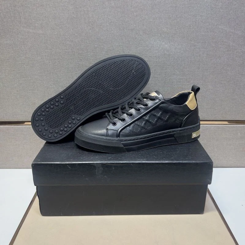 Top mirror Prada Low Shoes