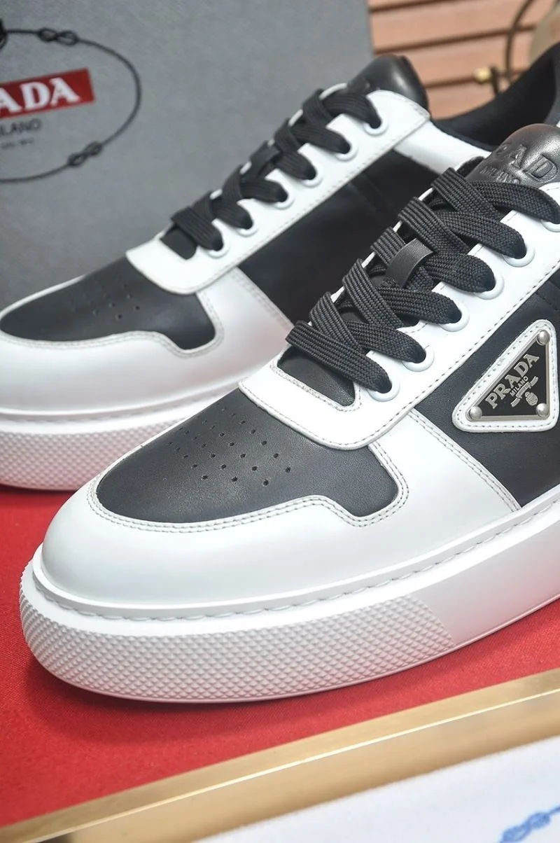 Top match Prada Low Shoes