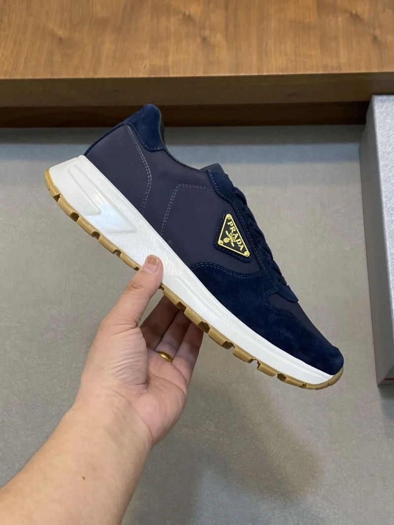 Cut-rate Prada Low Shoes