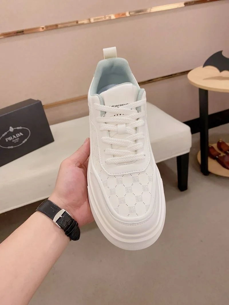 Exact replica Prada Low Shoes